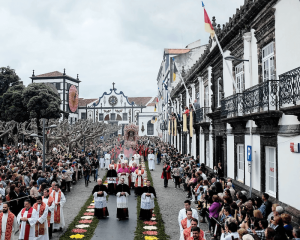 When is the best time to visit the Azores islands?